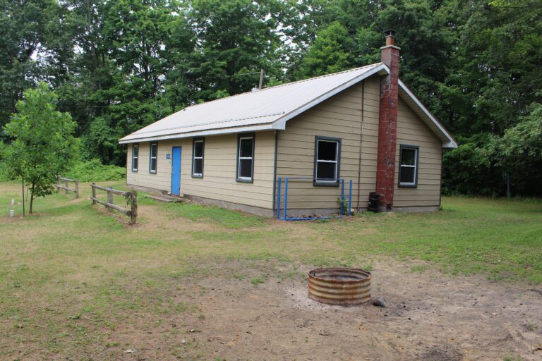 E.M. Warwick Conservation Area - Camping · Lower Thames